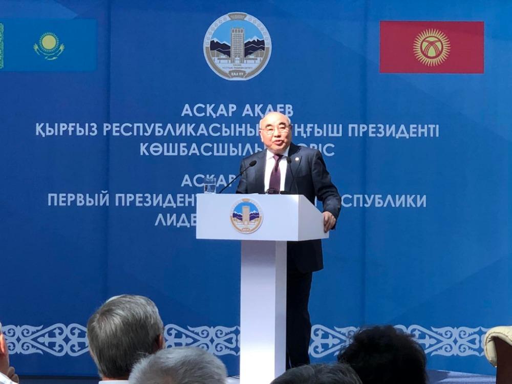 Аскар Акаев Казакстанга барды — Кыргызстандын жаңылыктары Govori.TV